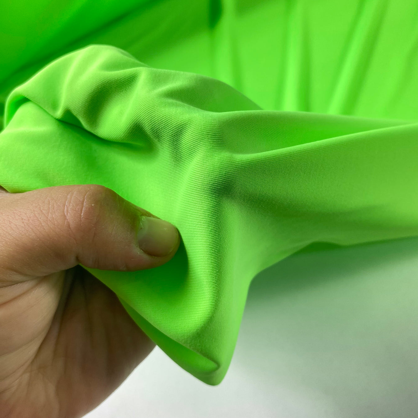 Lycra mate verde neón | Lycras | Olive's Tecidos
